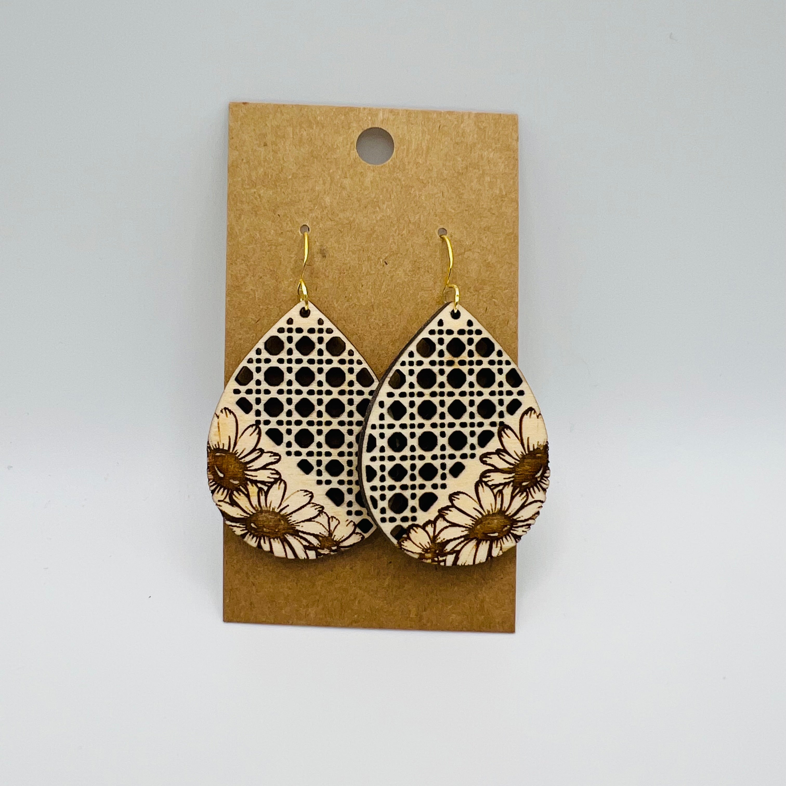 Sunflower Rattan Teardrop – Coastal Clay & Company
